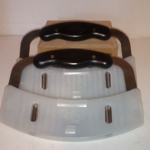 Pampered Chef | Kitchen | Pampered Chef Crinkle Cut Vegetable Choppers ...